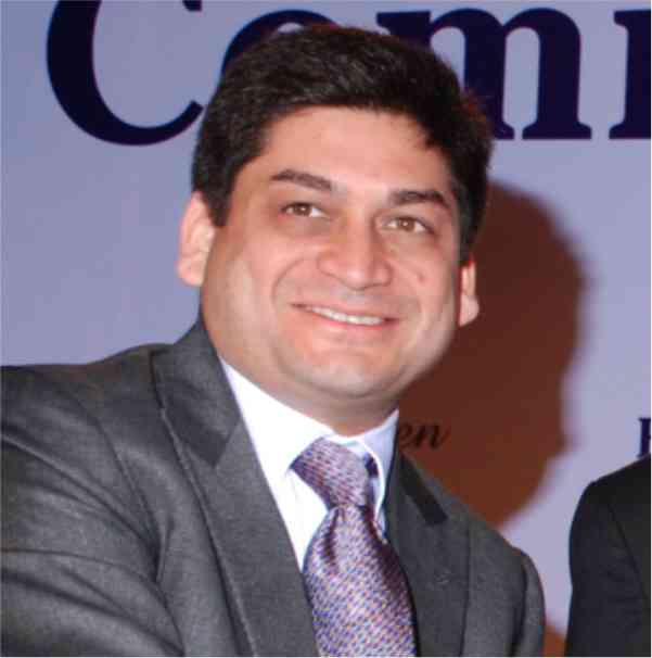 Illustrious Alumni – HR College of Commerce & Economics