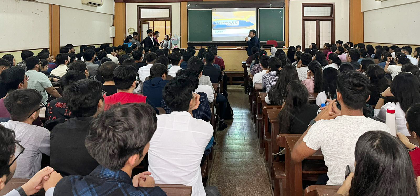 BFM Committee – HR College of Commerce & Economics