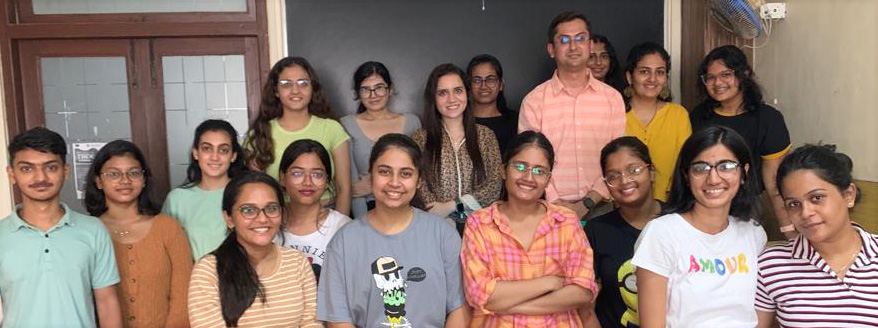 BAMMC Committee – HR College of Commerce & Economics